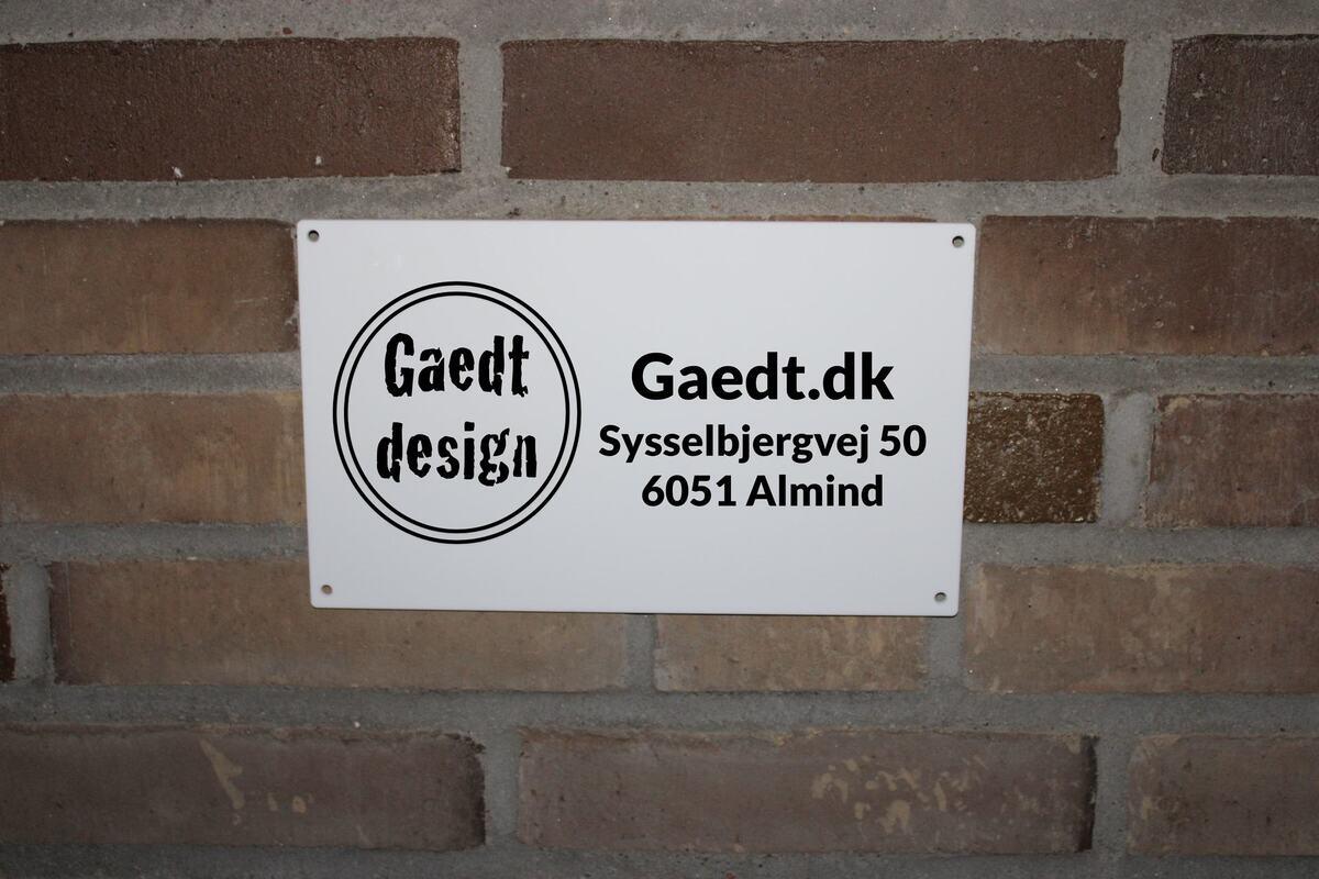 Skilt i akryl - skilt med logo